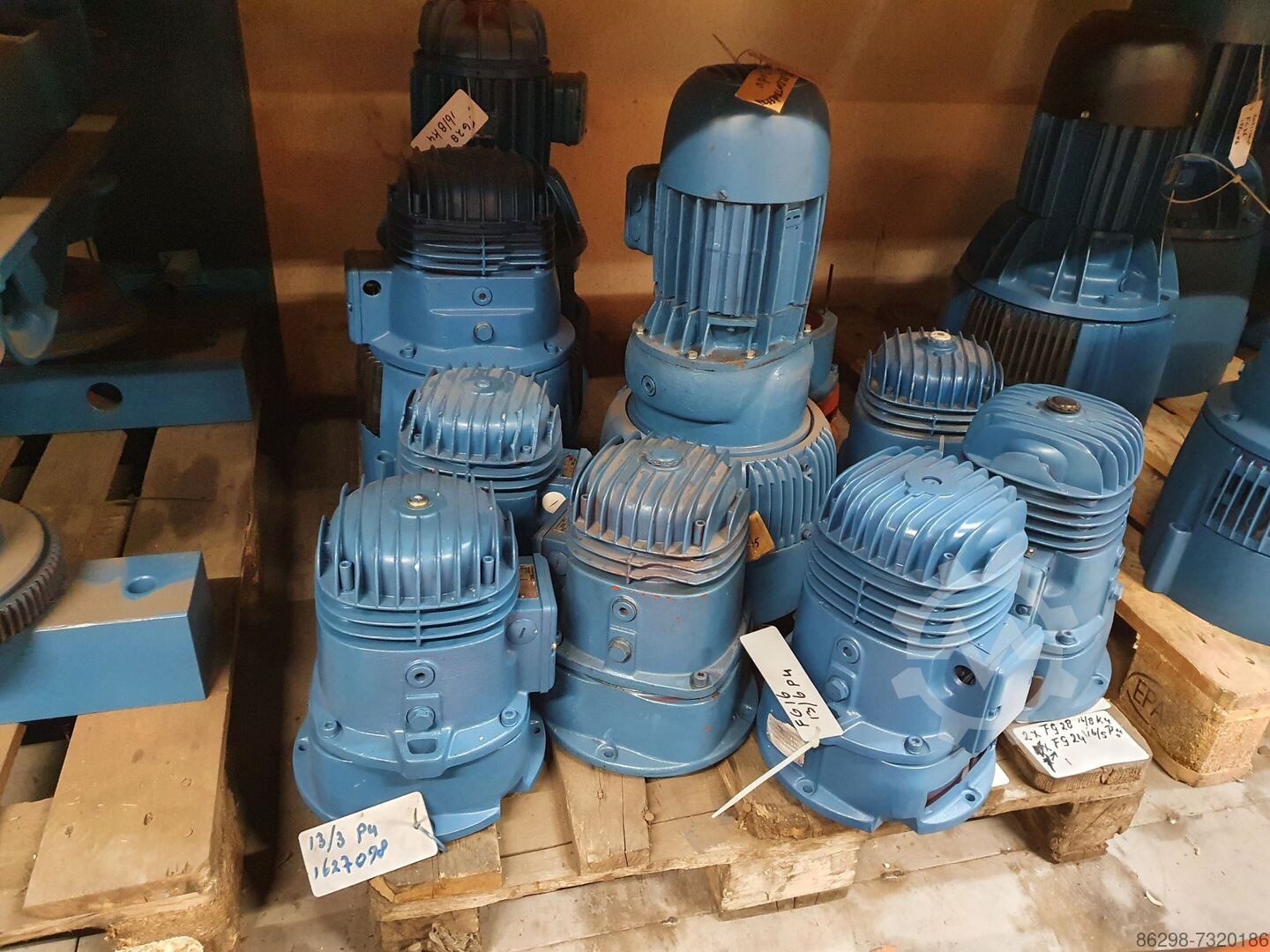 new More than 15.000 Demag spareparts Demag for sale