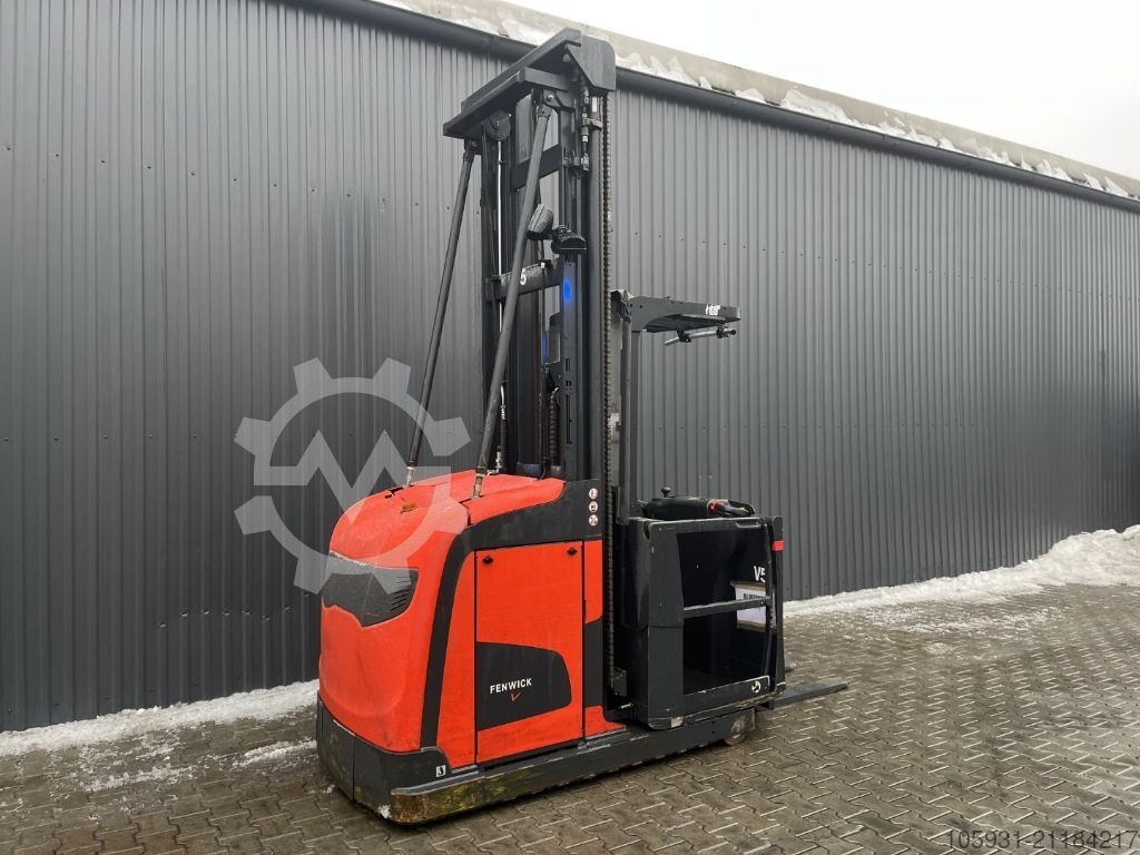 used High Level Order Picker Linde V12 for sale