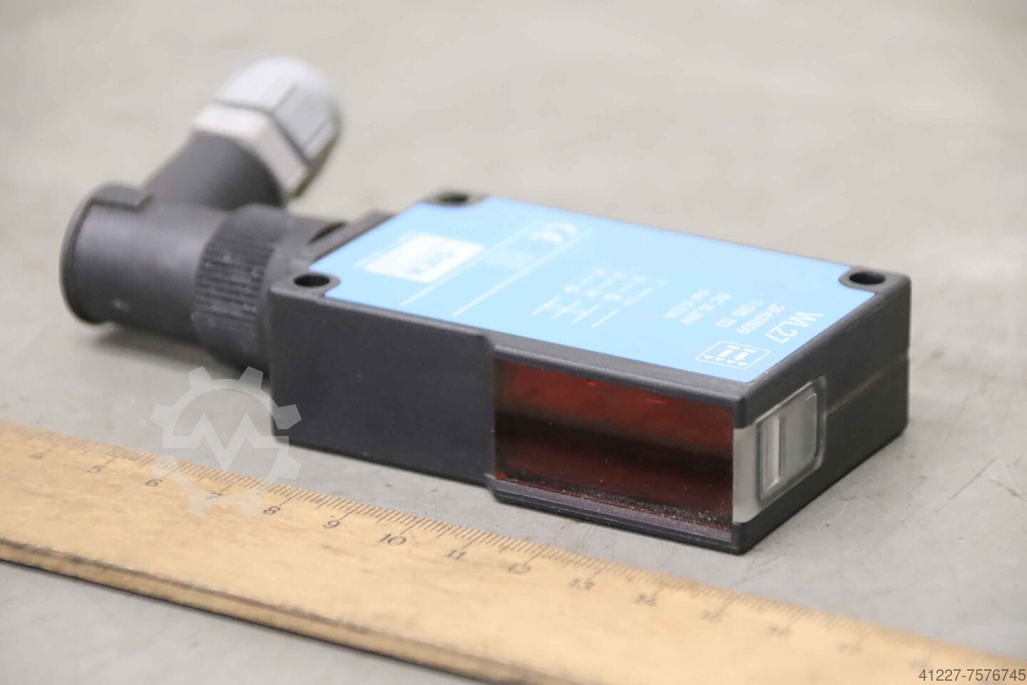 used Reflection light barrier Sick WL27-2F431S09 for sale - Werktuigen