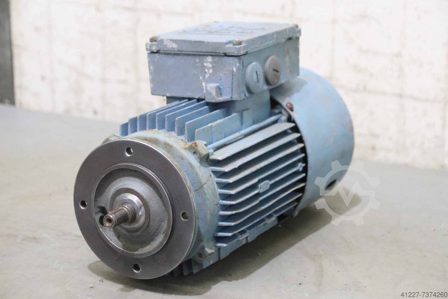 used Electric motor 0.55 kW 1400 U/min SEW-EURODRIVE RF40DT80K4B for ...