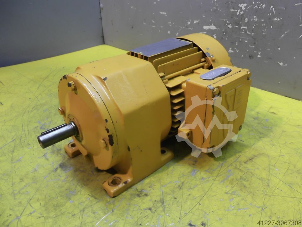 used Gear motor 0.25 kW 66 rpm SEW-EURODRIVE R302DT71C4 for sale