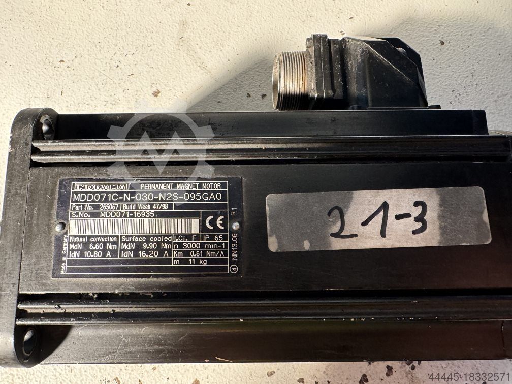 INDRAMAT MDD071C-N-030-N2S-095GA0 gebruikt te koop op Werktuigen.nl