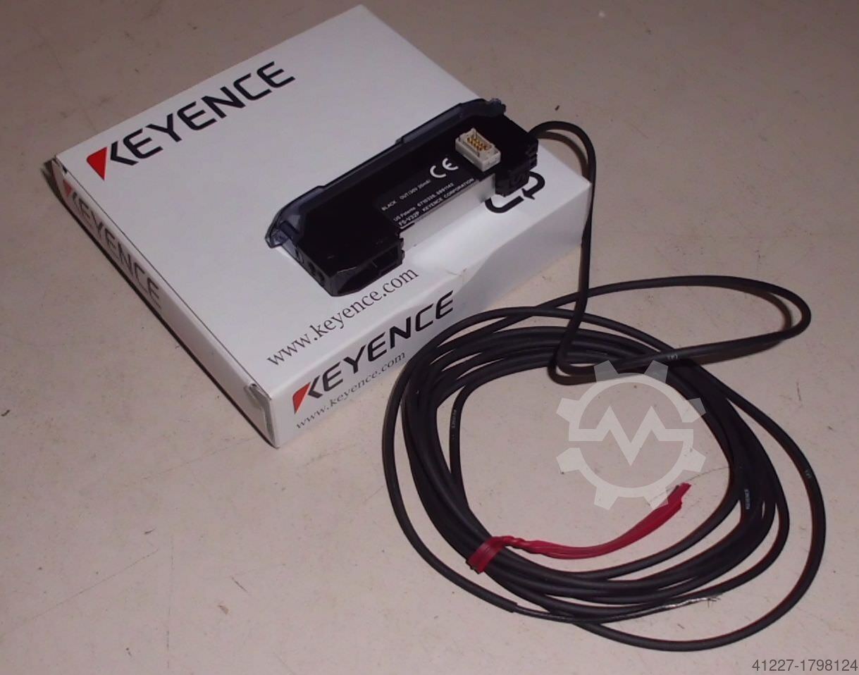 used Fiber optic sensor with digital sensor Keyence FS-V32P for sale ...