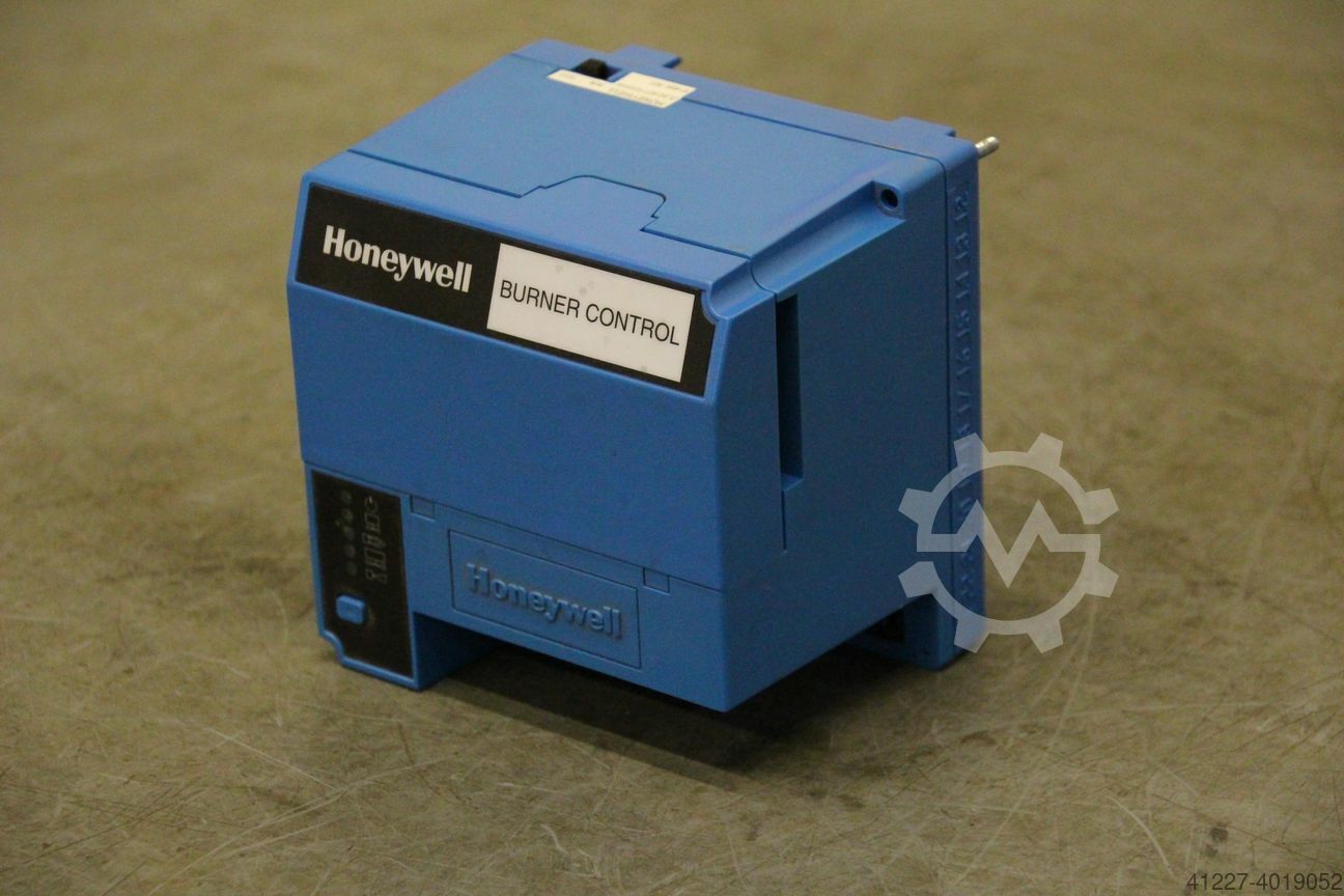 used Burner control Honeywell EC7830A1066 for sale - Werktuigen