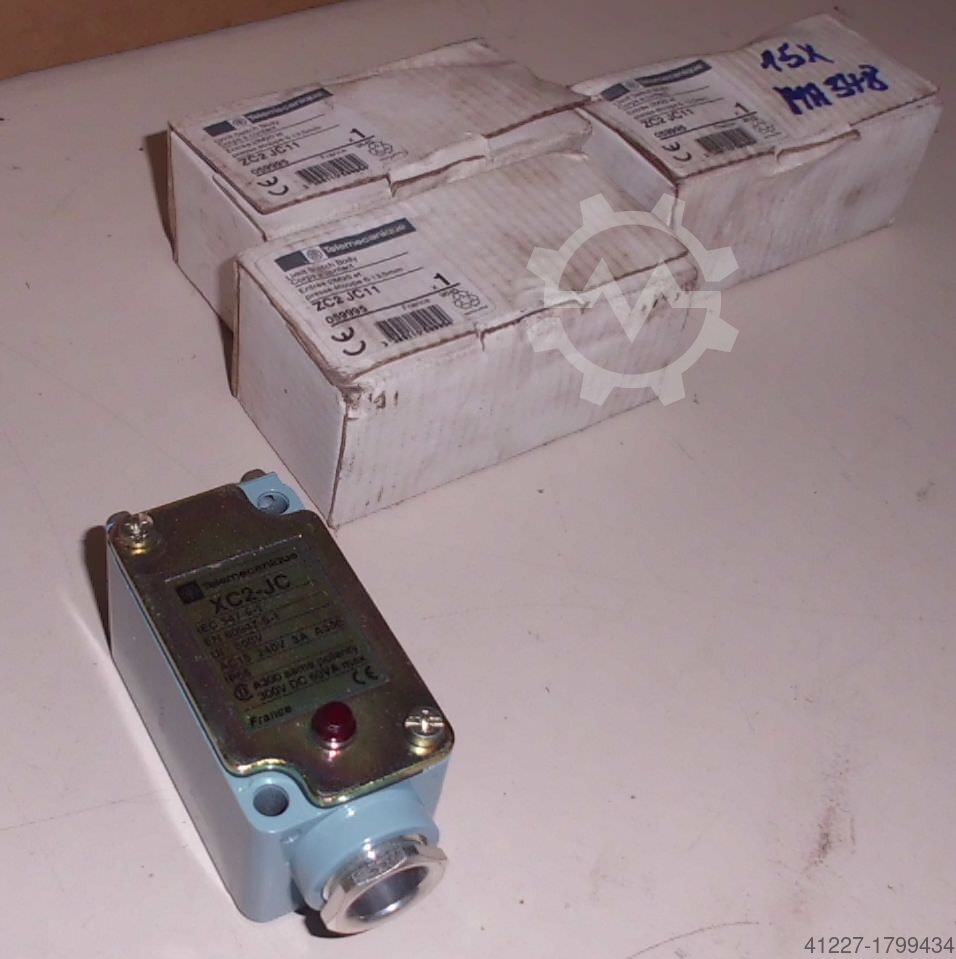 used Limit switch Telemecanique XC2-JC for sale - Werktuigen