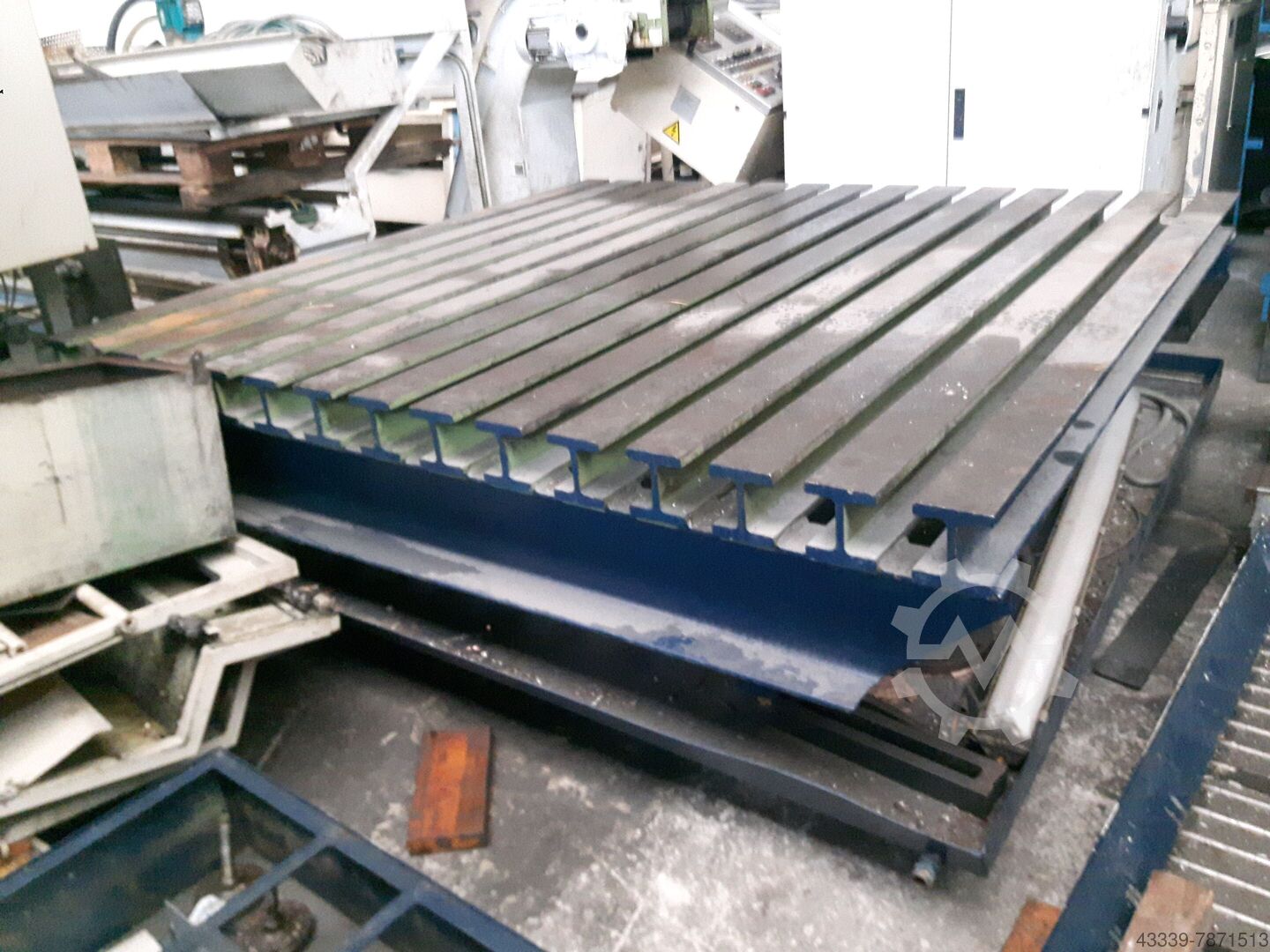 used Welding and straightening table RABOMA RT2000 for sale - Werktuigen