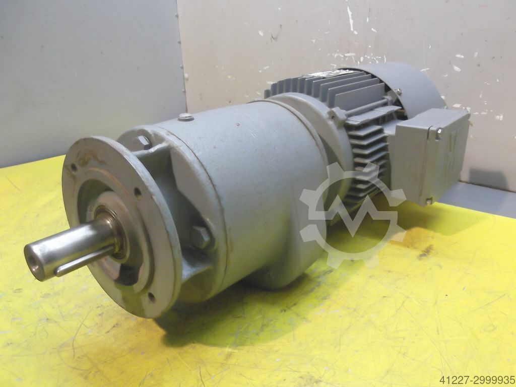 used Gear motor 1.1 kW 57 rpm SEW-EURODRIVE RF60DT90S4BN for sale