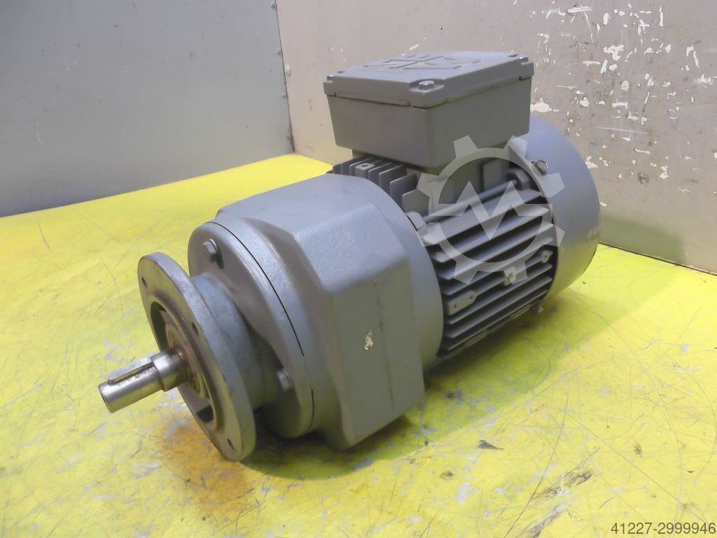 used Geared motor 0.25 kW 49 rpm SEW-EURODRIVE RF302DT71D6 for sale